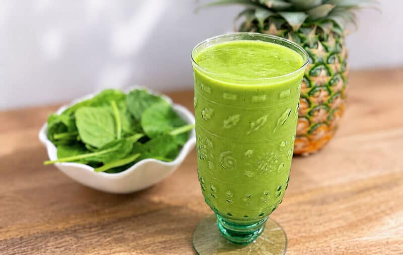 Tropical Green Smoothie - Refreshing, Nutritious and Easy | Second ...